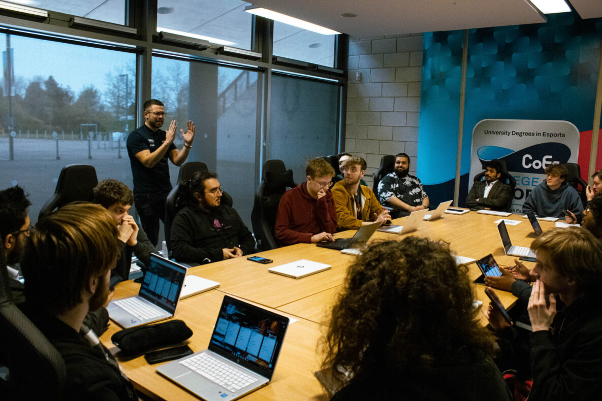 Discover the Esports Coaching & Management Bachelor Degree